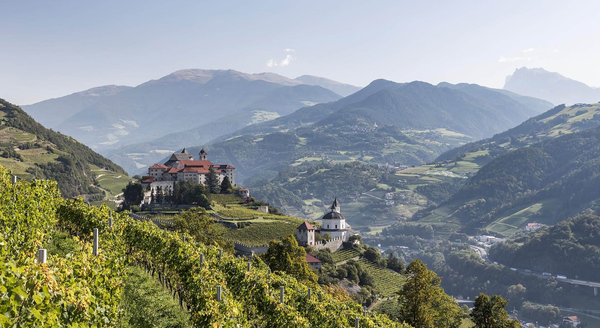 Löchlerhof - Urlaub im Eisacktal / Dolomiten - Südtirol >>>